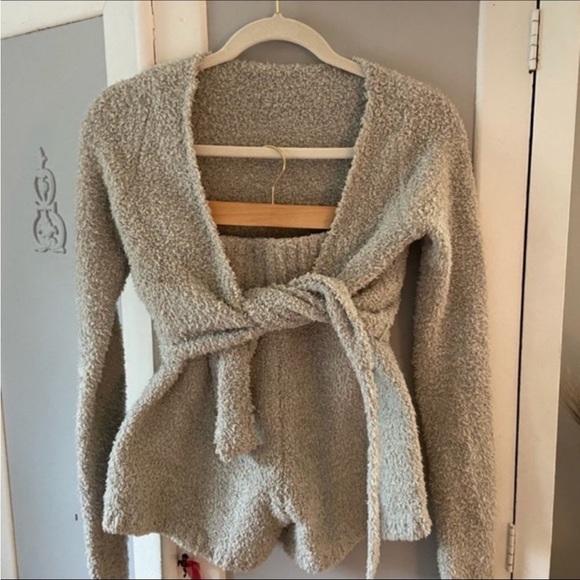 SKIMS | Intimates & Sleepwear | Skims Aqua 2 Piece Cozy Set | Poshmark